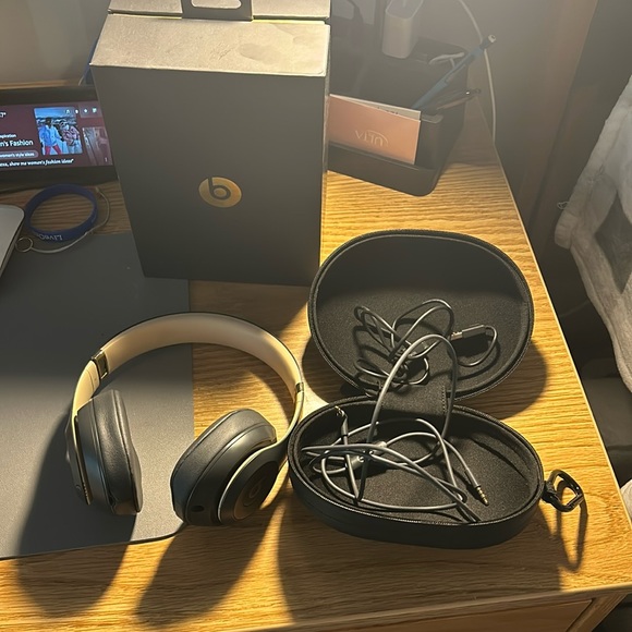 Beats by Dre | Headphones | Beats Studio 3 Shadow Grayused | Poshmark